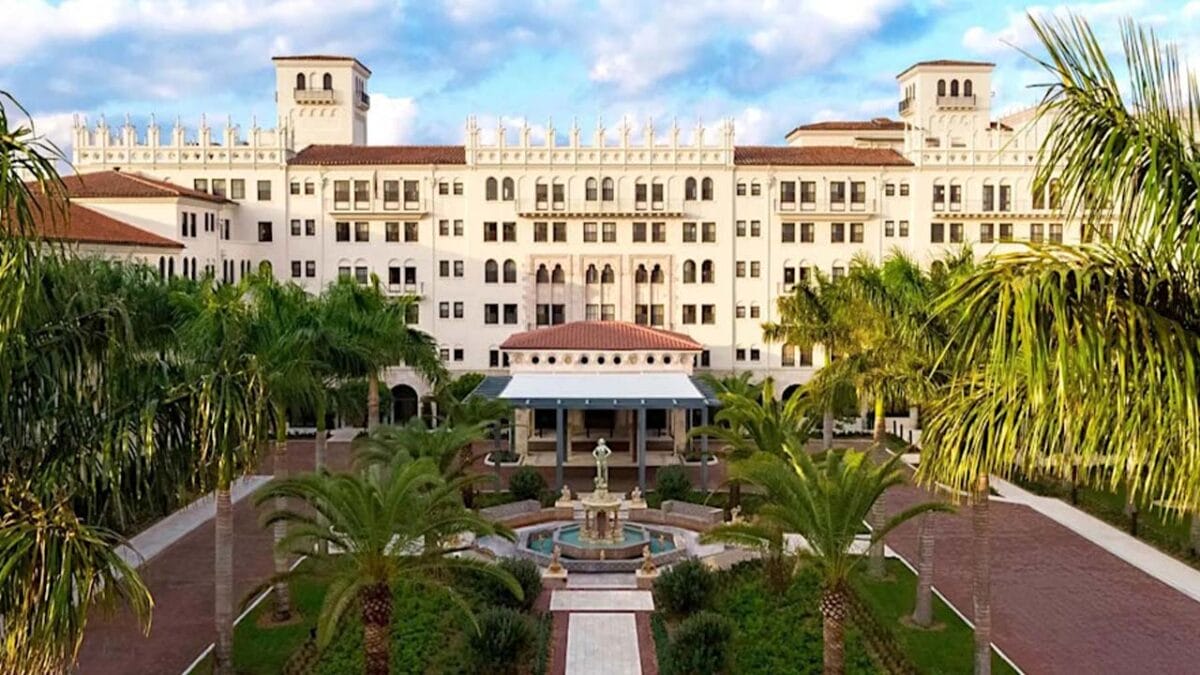 Guided Walking Tours Explore Boca Raton’s History | Lifestyle Media Group